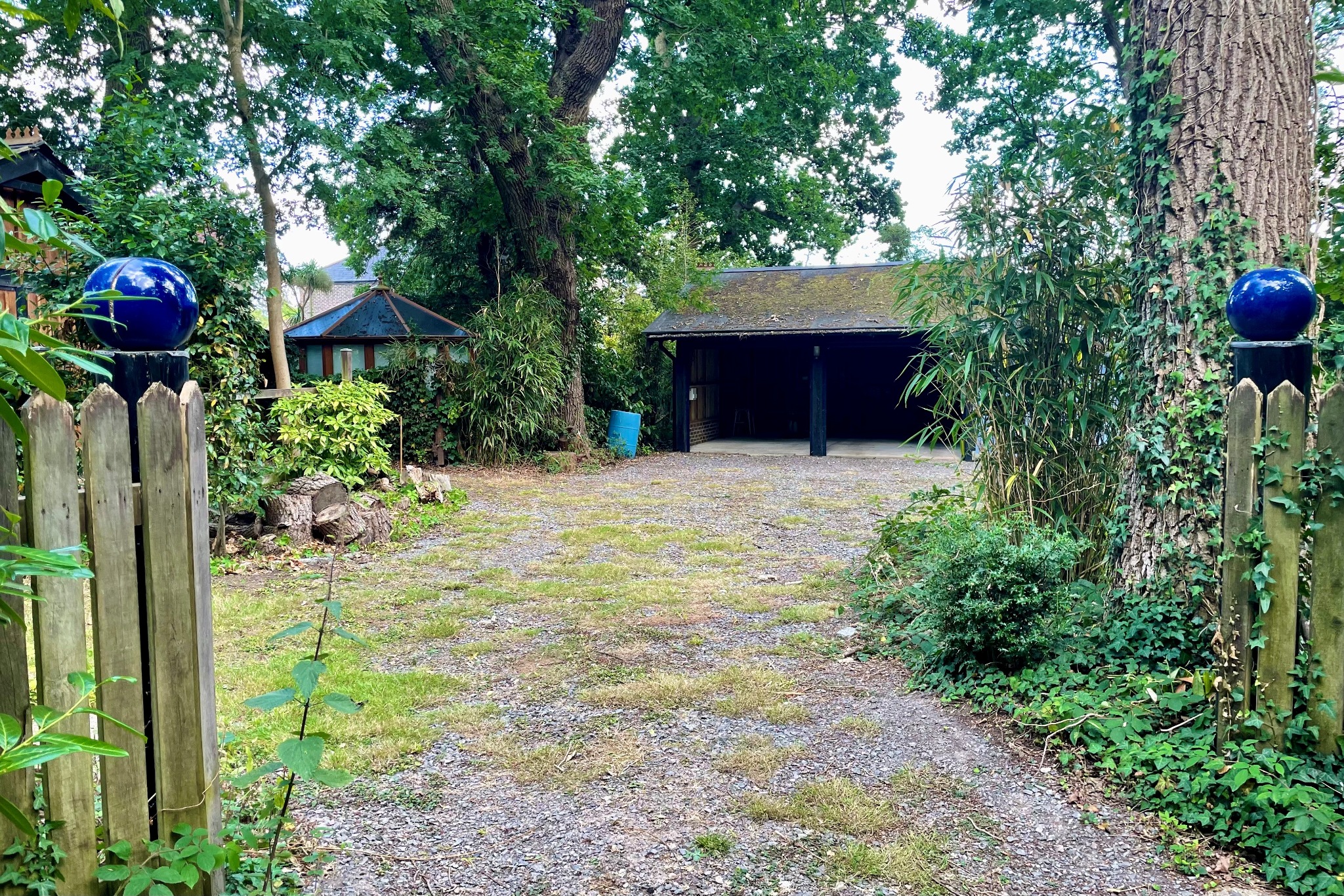 For Sale: Redlands Lane, Fareham. Three Bay Garage With Forecourt ...